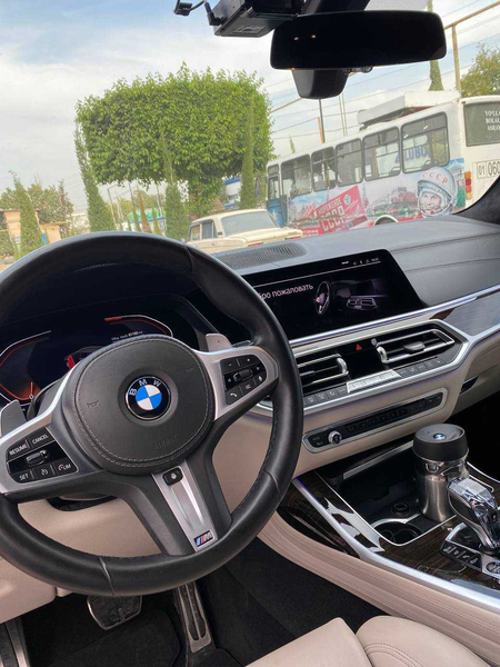 BMW X7 xDrive40i (G07)