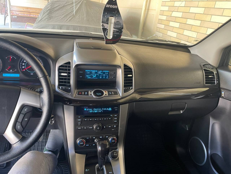 Captiva 3 rangi oq