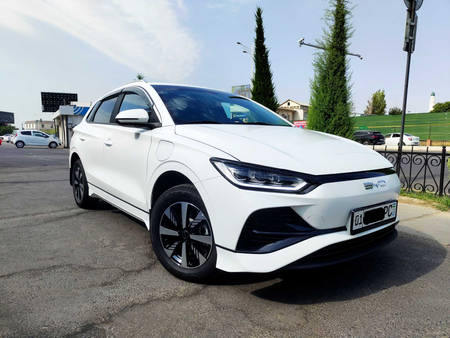 BYD E2 Luxury Full 2024