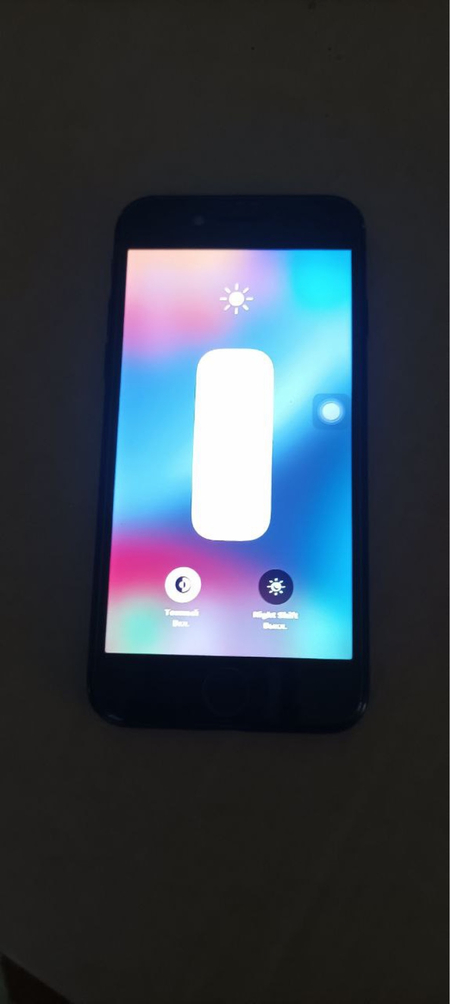 Iphone 7 sotiladi srochna arzonga