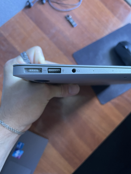 Macbook Air Mid 2013 13 inch