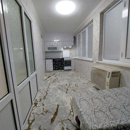 2х ком. переделанная в 3х ком. в кирпичном доме 77-серия