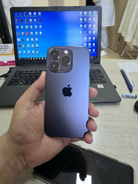 Iphone 14 pro pochti yengi