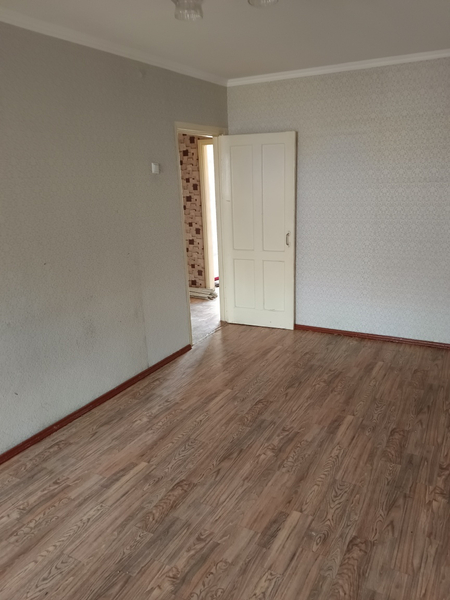 Продаётся 3/3/4 Дубовая. Балкон 2×6