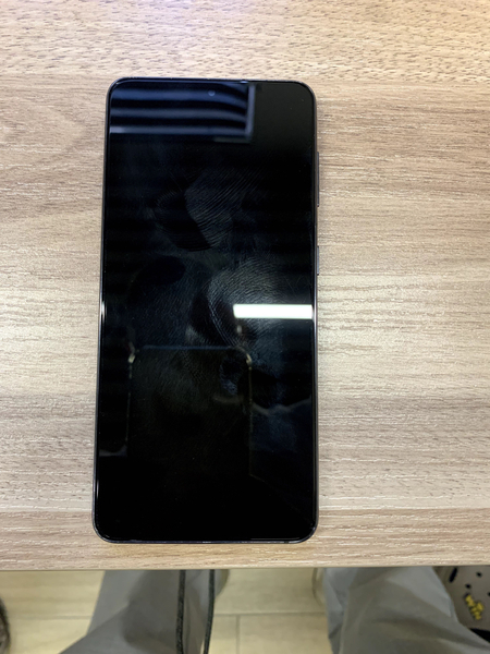 Galaxy s21 5G yaxshi Holatda