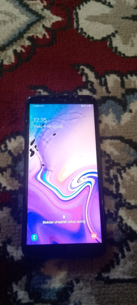 samsung J6+ holati zoʻr ekranda qora dogʻi bor ishlashi zoʻr
