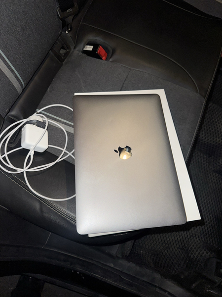 Macbook air m1 2024 8/256