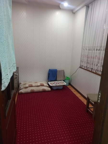 Шайхонтовур 2³хона.60м² сотилади.65000уе.