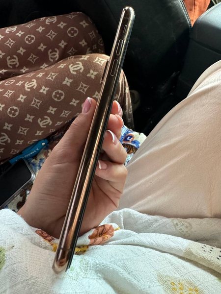 Айфон  XS GOLD тозза