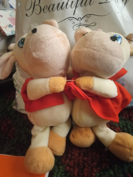 Xar xil o'yinchoqla xamasini bitta odamga sotaman разные игрушки