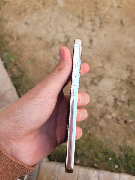 Samsung s23 8/512gb