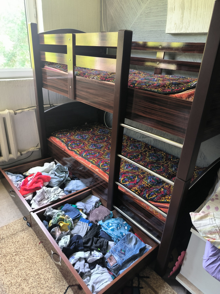Продам свою двухъярусную кровать