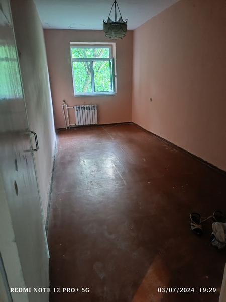 Срочно продам квартиру не маклер в чирчике 2.4.4