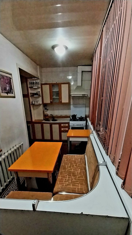 Срочно продается 4 комнатная квартира Шайхонтохурский район, Гулобод