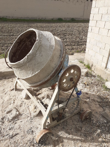 Shlakablok Aparat sotiladi xolati yaxshi
