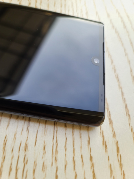 LG Velvet 5G. OzU 8 GB. Joyi 128 GB. Snapdragon 765. Garantya beriladi