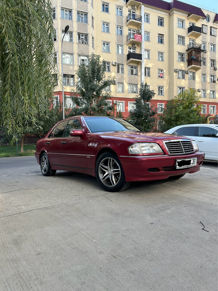 Mercedes-Benz w202