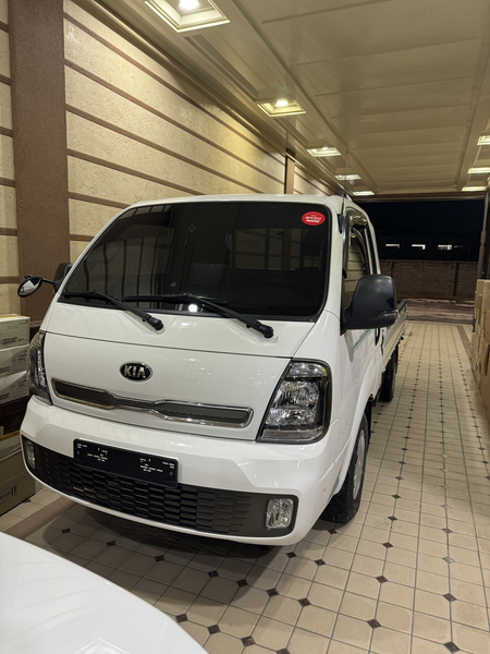 Kia bongo elektirichski Kareski