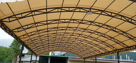 Baner tent banne ustanovka