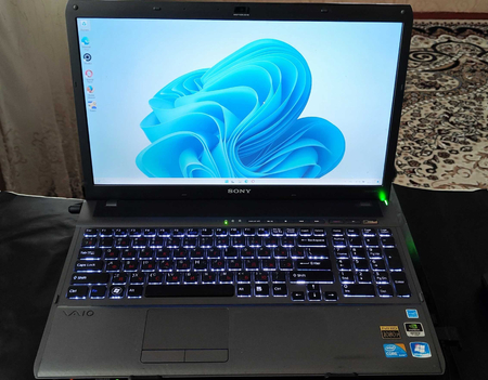 Ноутбук Sony VPCF115FM