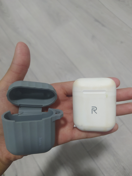 Realme Air Pods I 12 Sotiladi