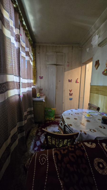 Срочно продается квартира на Чиланзаре 4 квартале 2/3/4 бпл 2х6