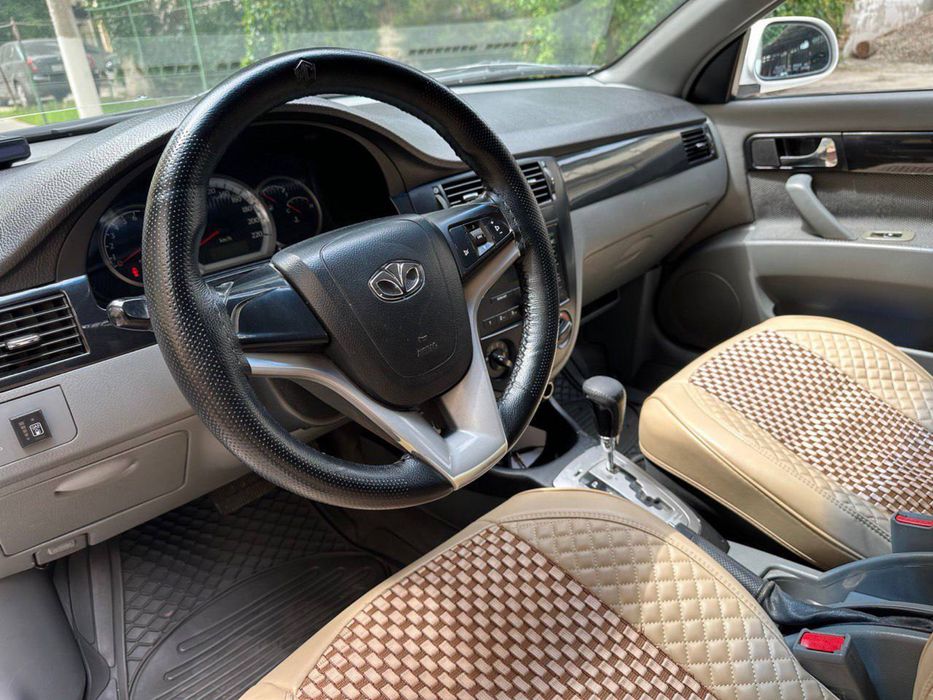 Продается chevrolet Lacetti 1.8