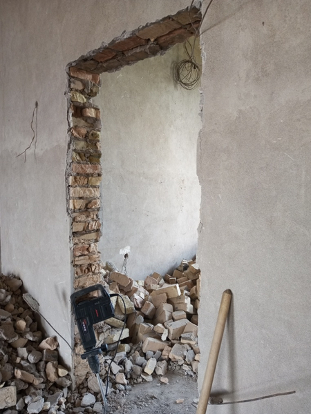 Beton buzish eshik ochish