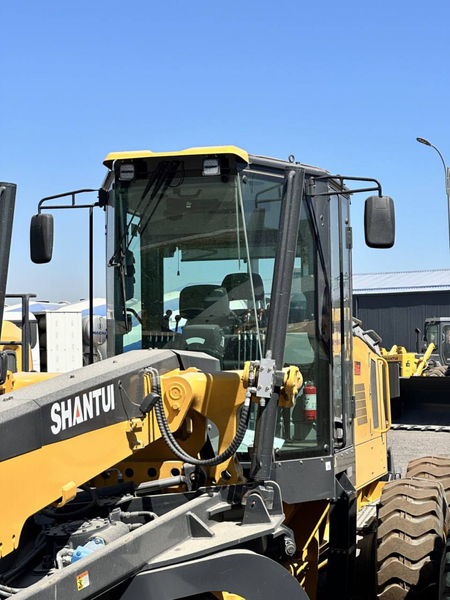 Грейжер Xcmg GR165 тралда кирган нол пробег