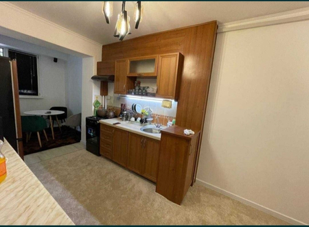 Квартира в центре. 1/1/4 Ц-1. 46м²+ 40м². Под офис. Не у дороги.