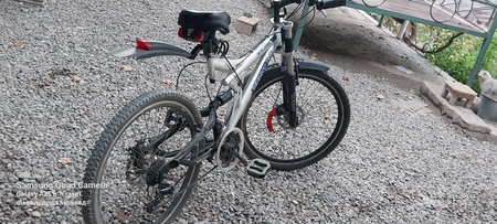 Veloseped sotiladi
