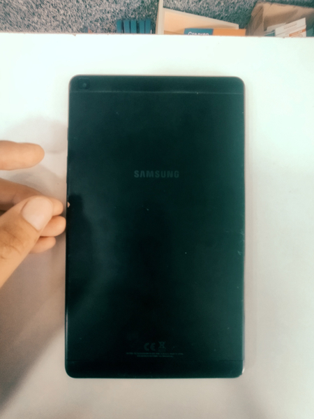 Samsung galaxy Tab A8 srochna sotiladi