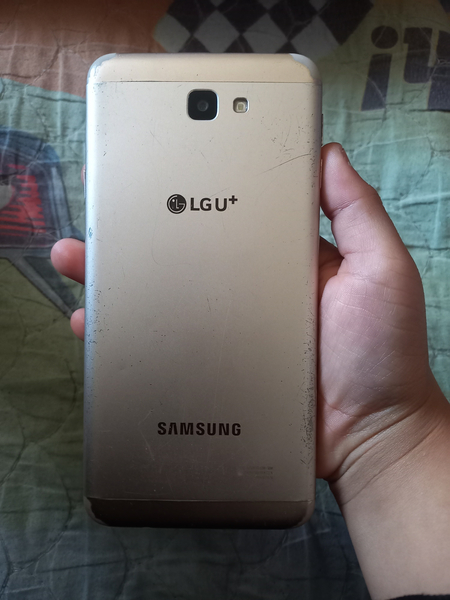 Samsung galaxy on7+ (2016) sotiladi