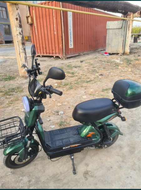 Elektron maped sotladi