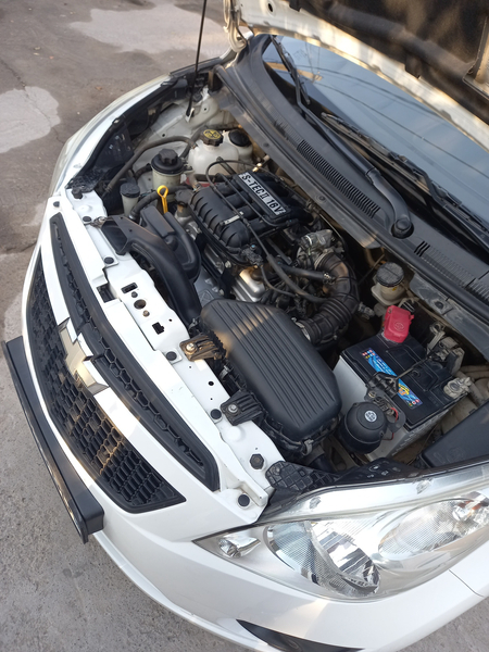 Chevrolet Spark AT sotiladi