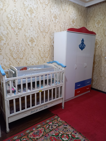 Detskiy kravat va shkaf