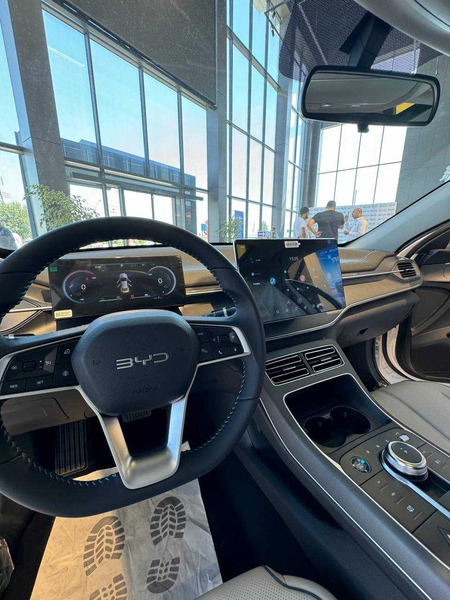 BYD chazor dm-i (гибрид)
