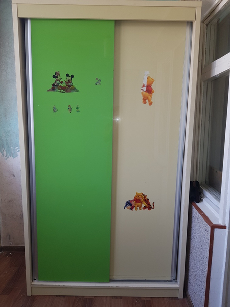 Срочно продаю Детский акриловый шифонер