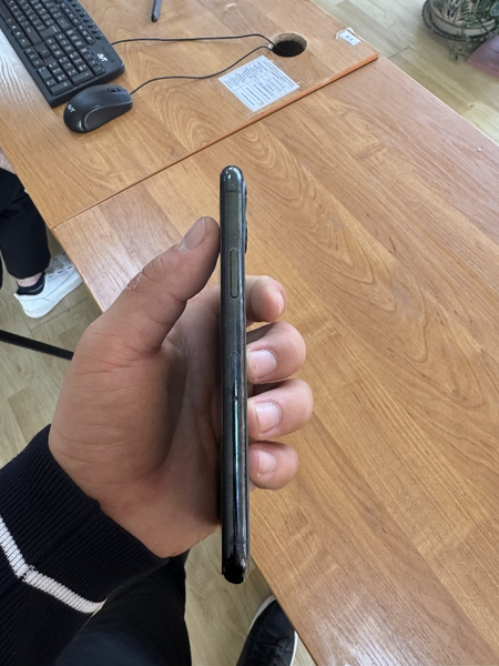 Iphone 11 pro holati zor