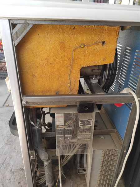 Frezer 380 marojni apparat sotiladi