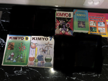 Kitoblar, Darsliklar, kimyo, biologiya