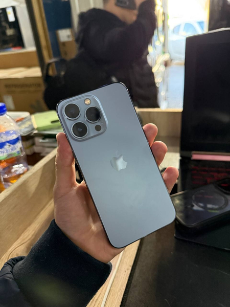 iPhone 13 pro...