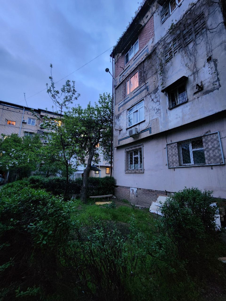 Продаётся квартира. Юнусабад-6 1/1/4