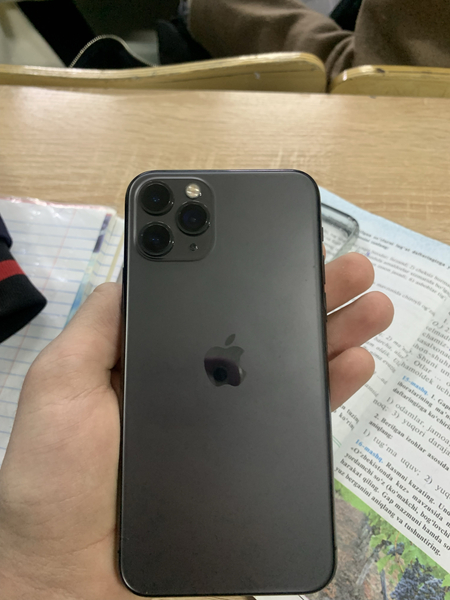 iPhone 11 pro 256gb 72% LL/A karobka yoq garantya talon bor aybi yoq