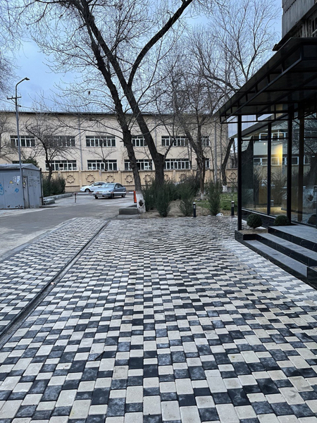 Цум / метро Ойбек 105м2 Нежилое продаётся