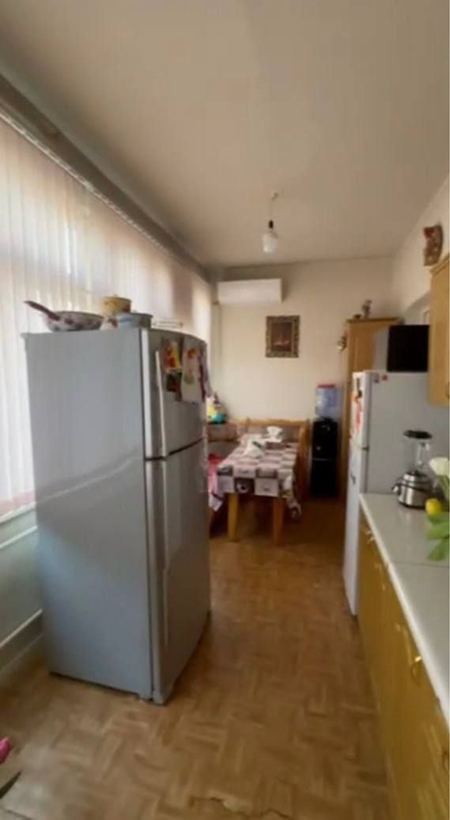 Продается квартира 2/4/4 Гостиница России 77 серия