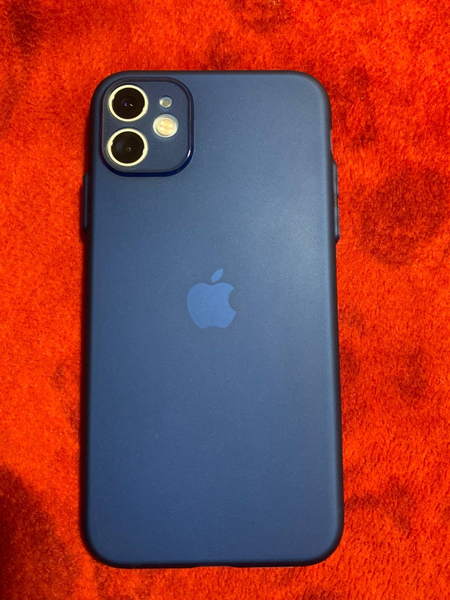 iphone 11   . . .
