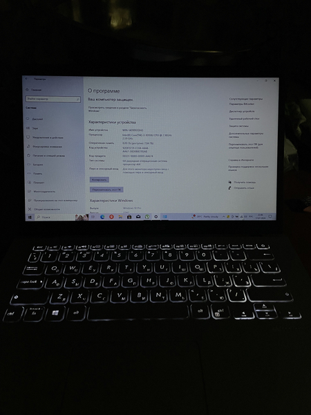 Nootbuk asus I 3 10 поколение ОЗУ 8 GB ssd 265 GB