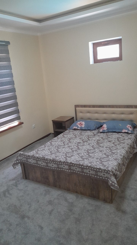 Dacha arenda peramidani tepasida manzarasi juda chiroyli.