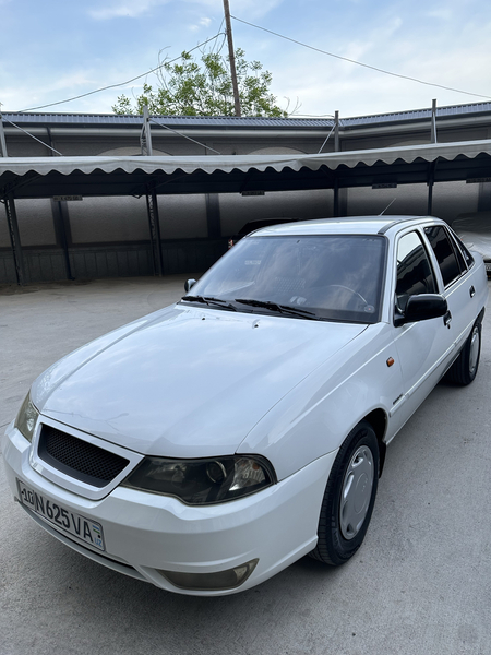 Nexia 2 1.6dons sotiladi